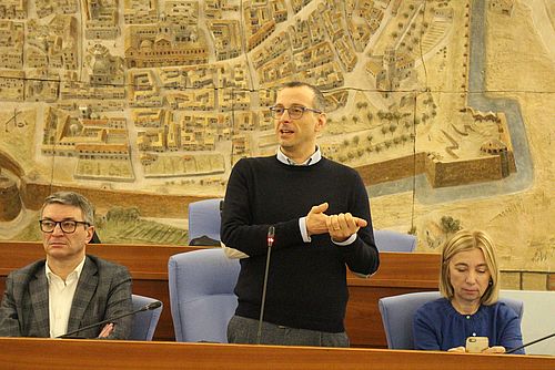 Comune di Pesaro : Ricci: «Dopo cinque anni città più verde, faremo ...